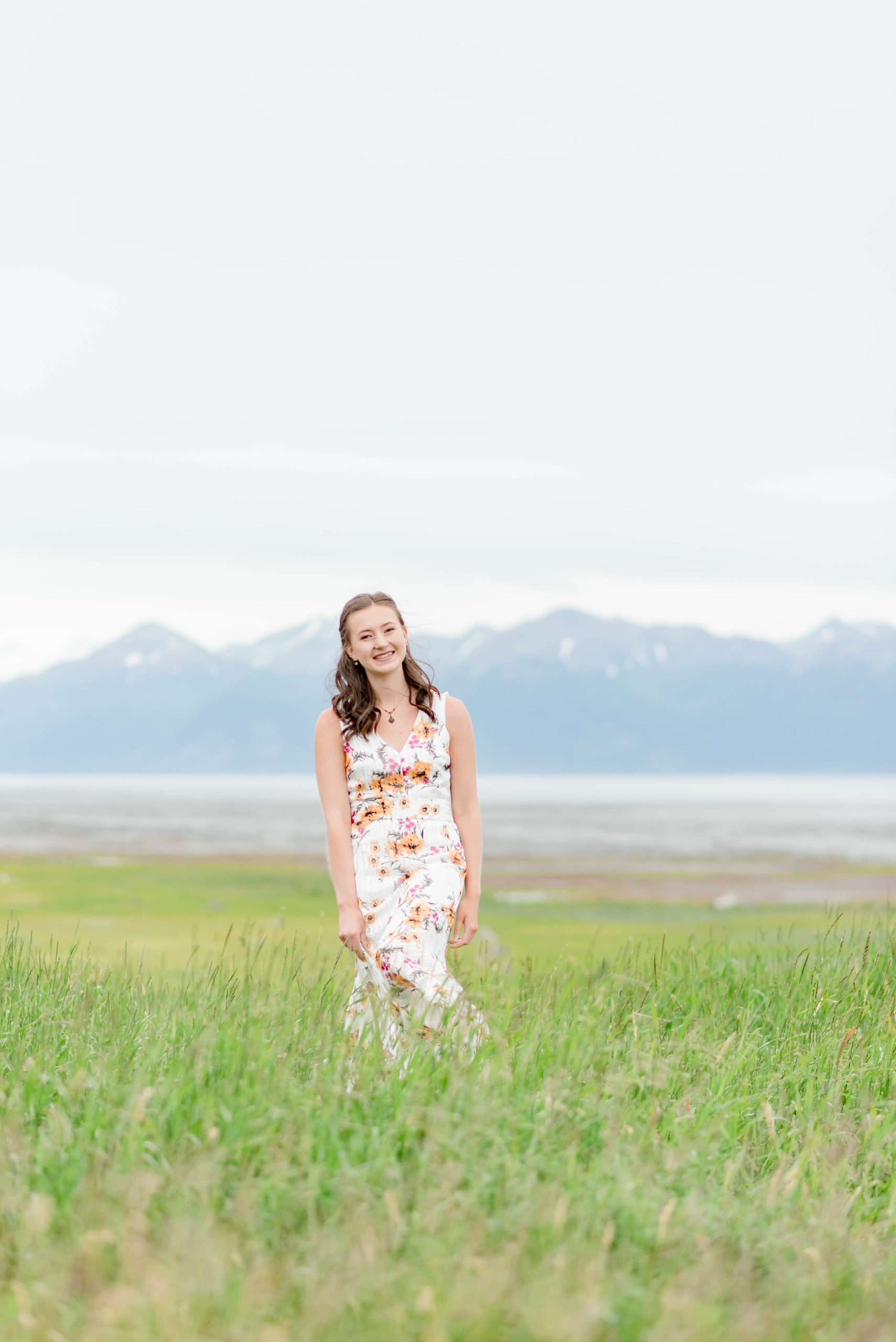 Zoe’s Alaska Destination Senior Portraits | captured-blog.com