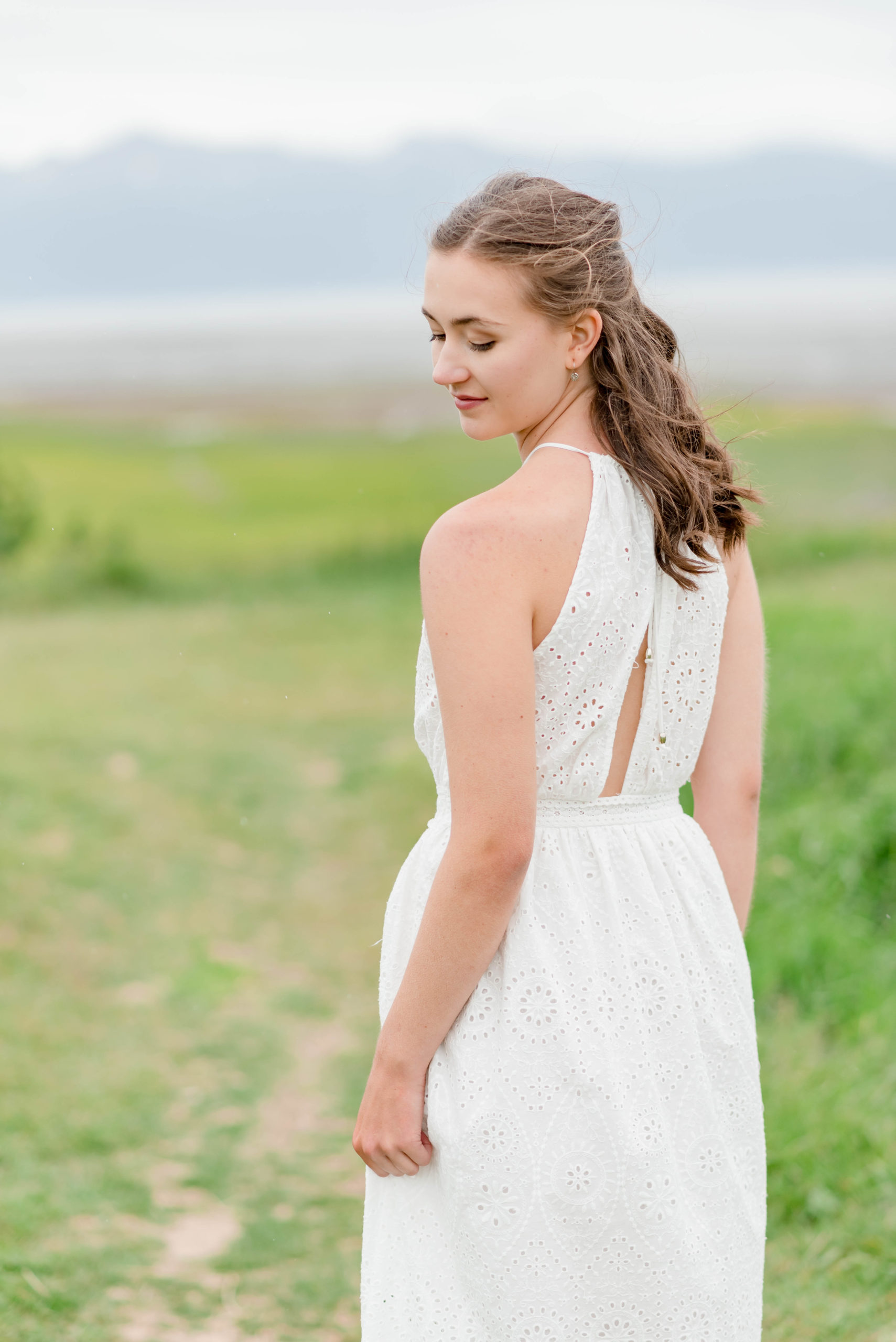 Zoe’s Alaska Destination Senior Portraits | captured-blog.com